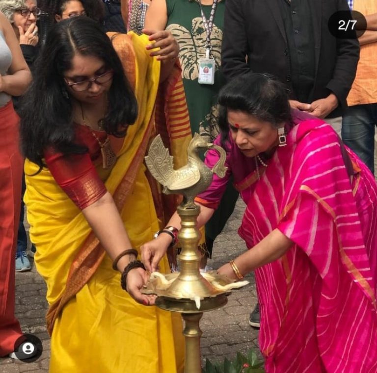 Richness of Indian dances, music and poetry enthralls gathering at ...