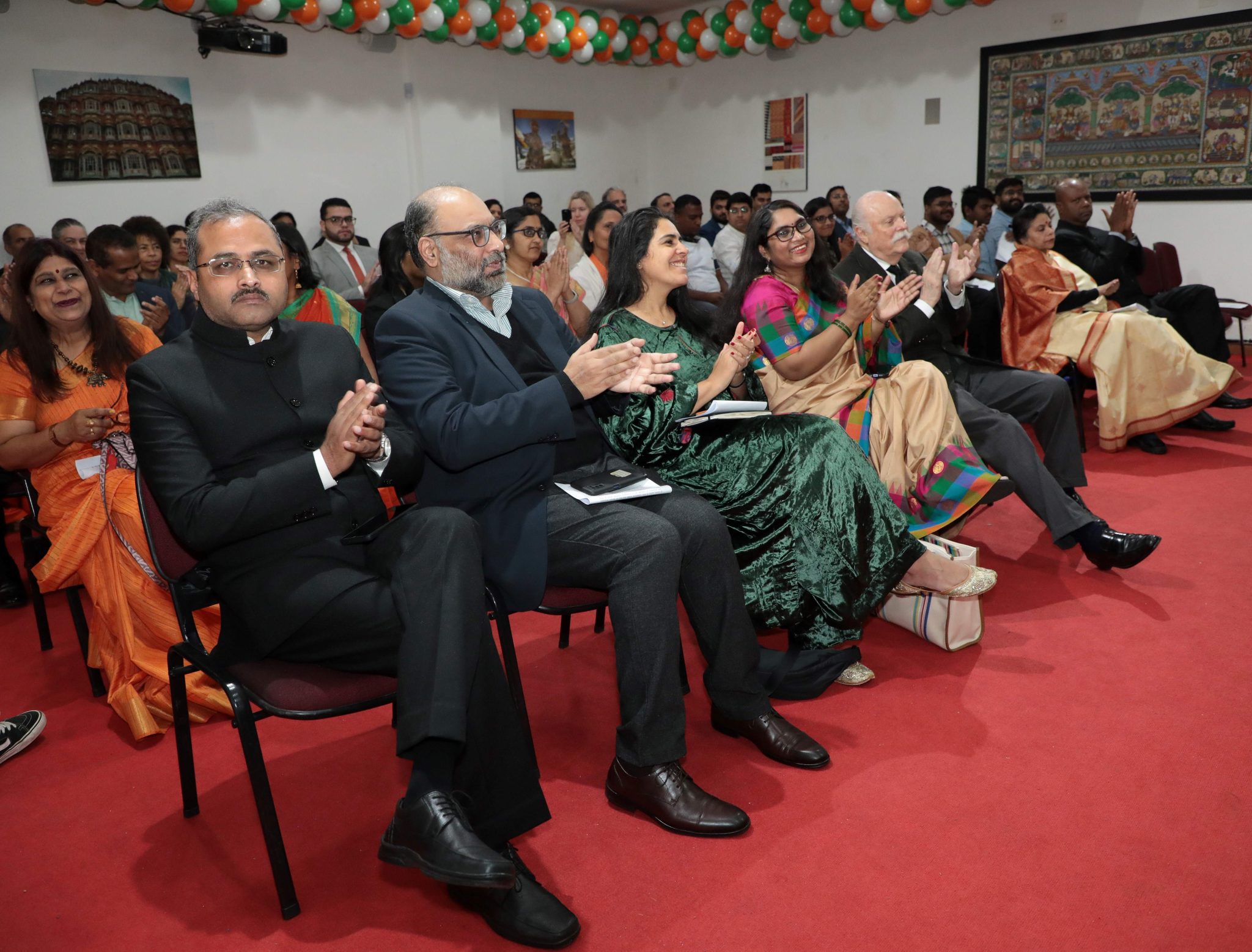 Indian Consulate celebrates Independence Day with flag-hoisting, pledge ...