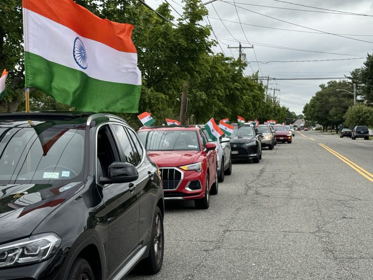 Mukesh Modi orchestrates the largest car rally in Hicksville, NY to ...