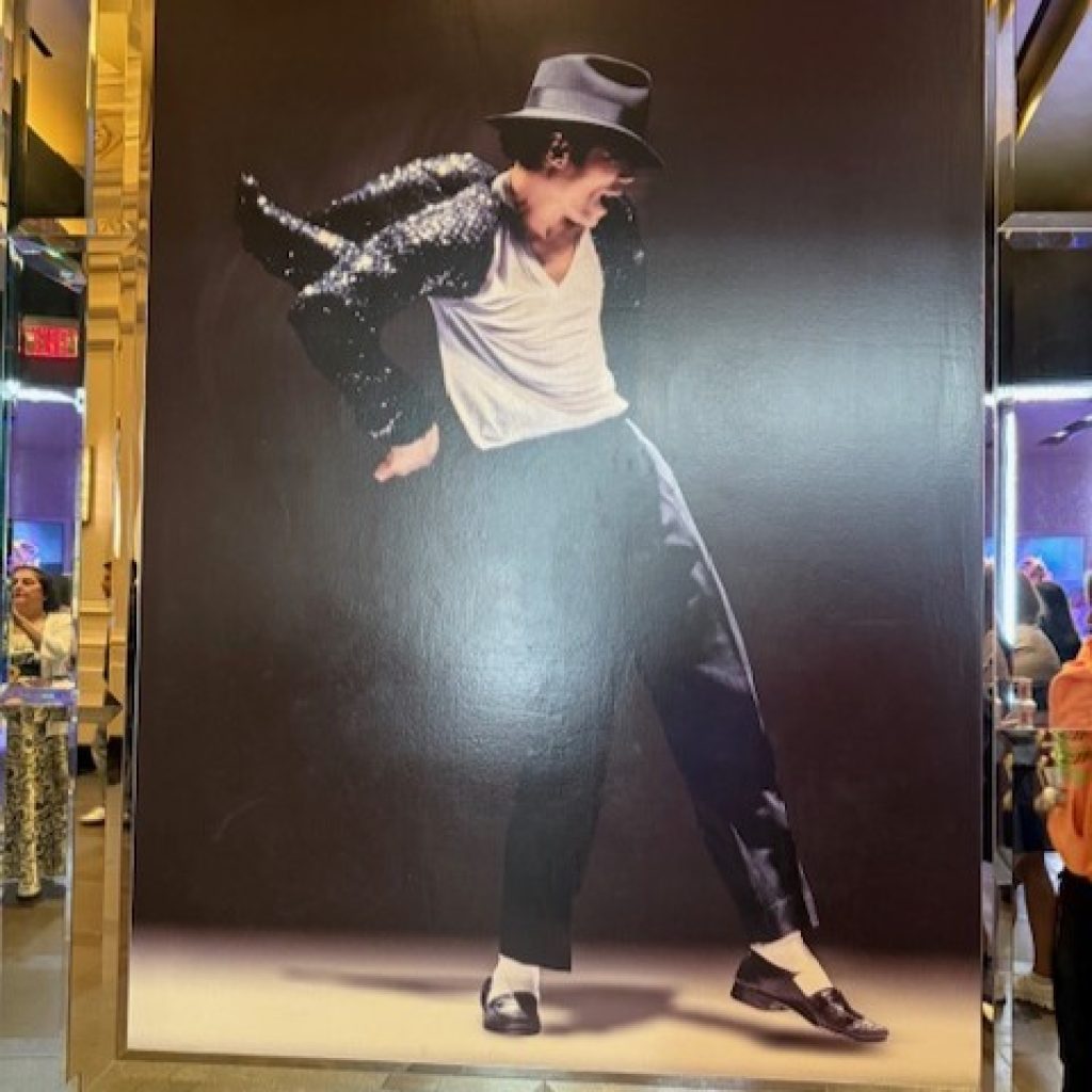 Michael Jackson ONE by Cirque du Soleil – A Personal Take – The Indian EYE